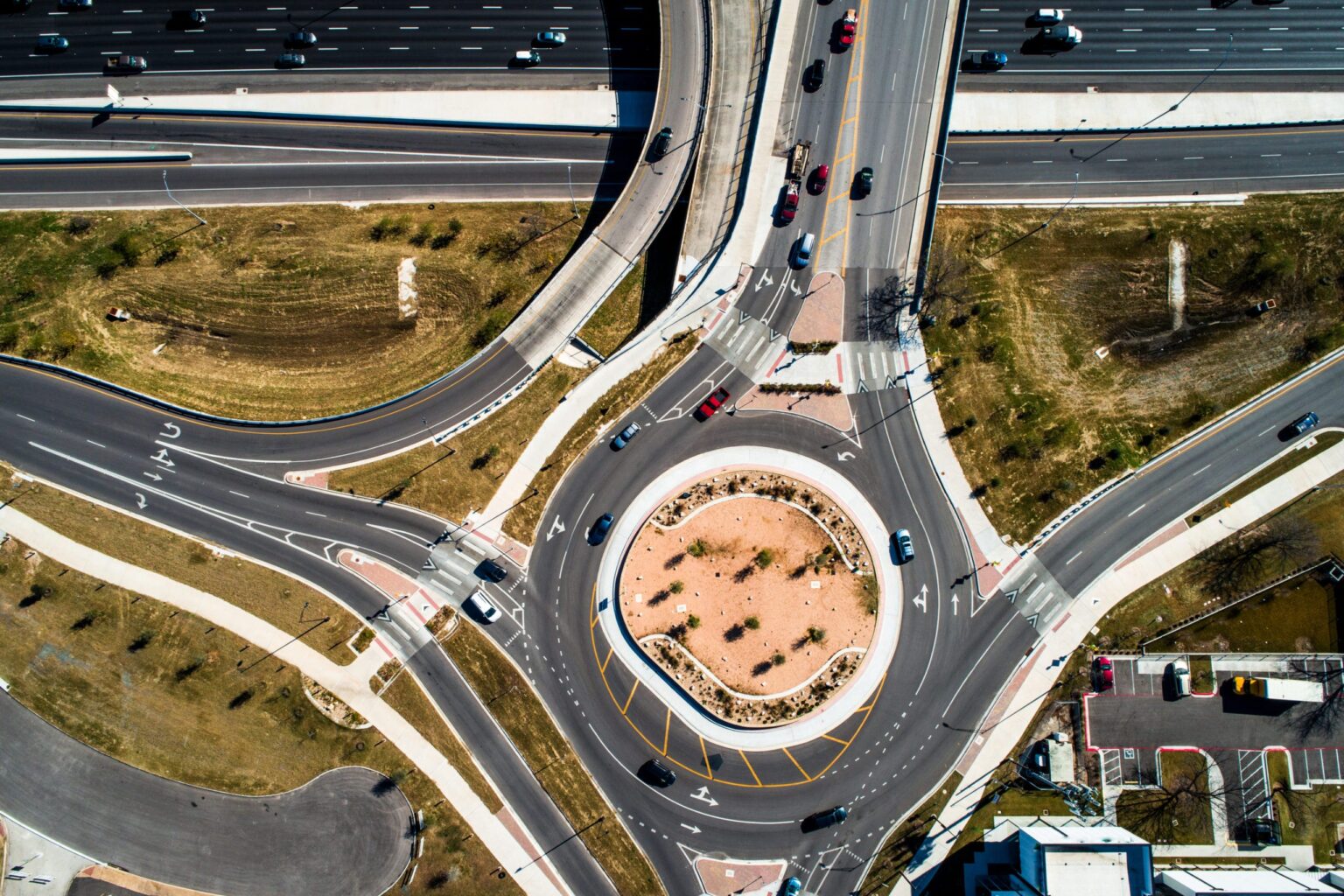 Who’s Responsible? Texas Car Crashes and Roundabout Laws | Crosley Law Firm
